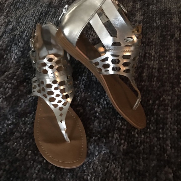 Carlos by Carlos Santana | Shoes | Silver Gladiator Sandals | Poshmark
